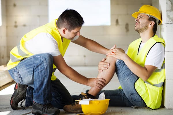 What To Do if You Are Injured at Work - Dreams wire
